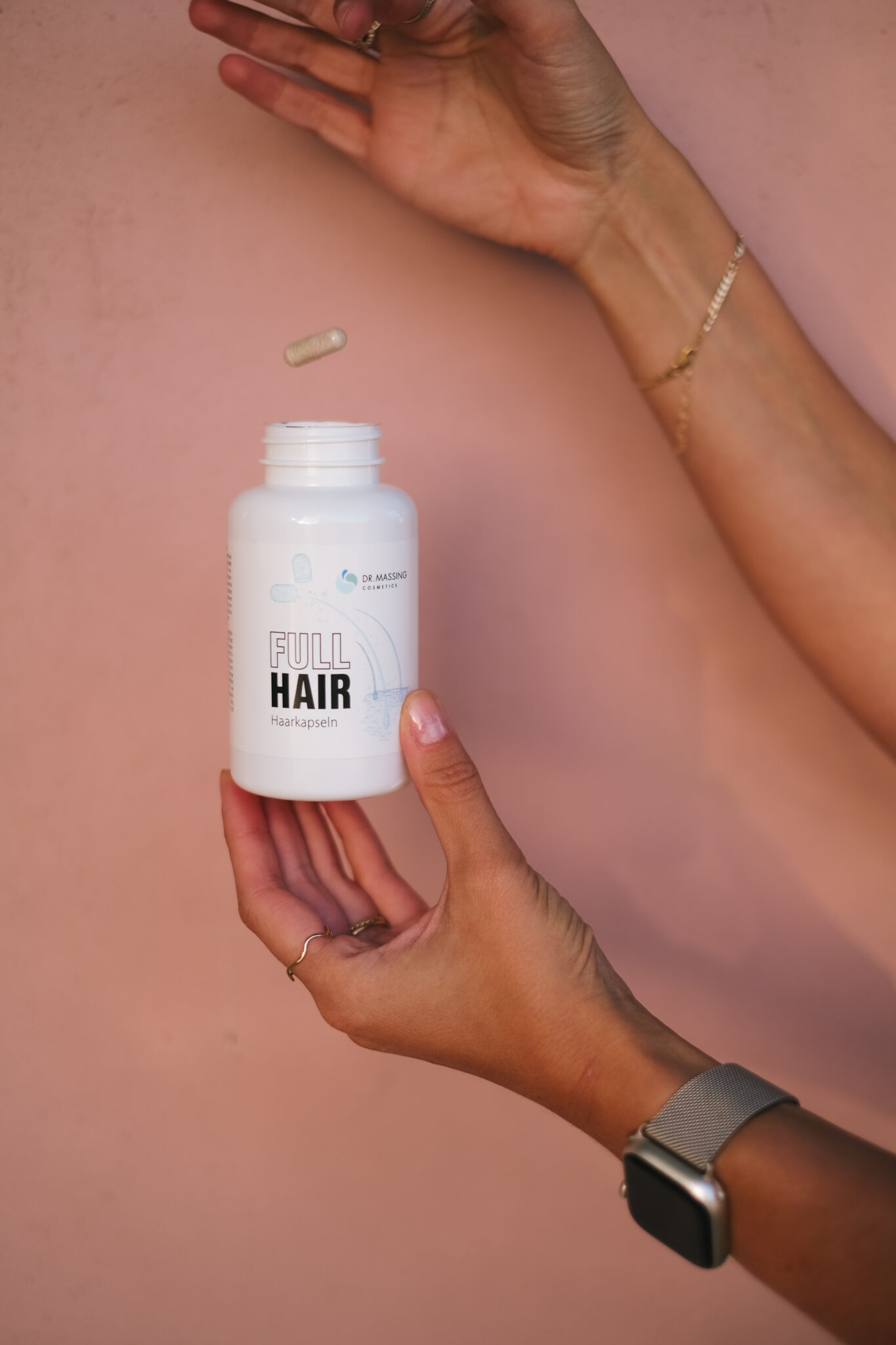 FullHair Haarserum vs. Haarkapseln - Der Dr. Massing Vergleich