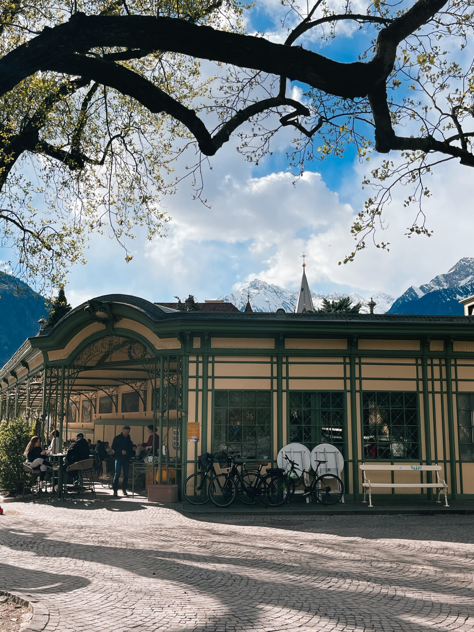 Südtirol · Tagesausflug nach Meran & Bozen - MRS. BRIGHTSIDE - Fashion ...